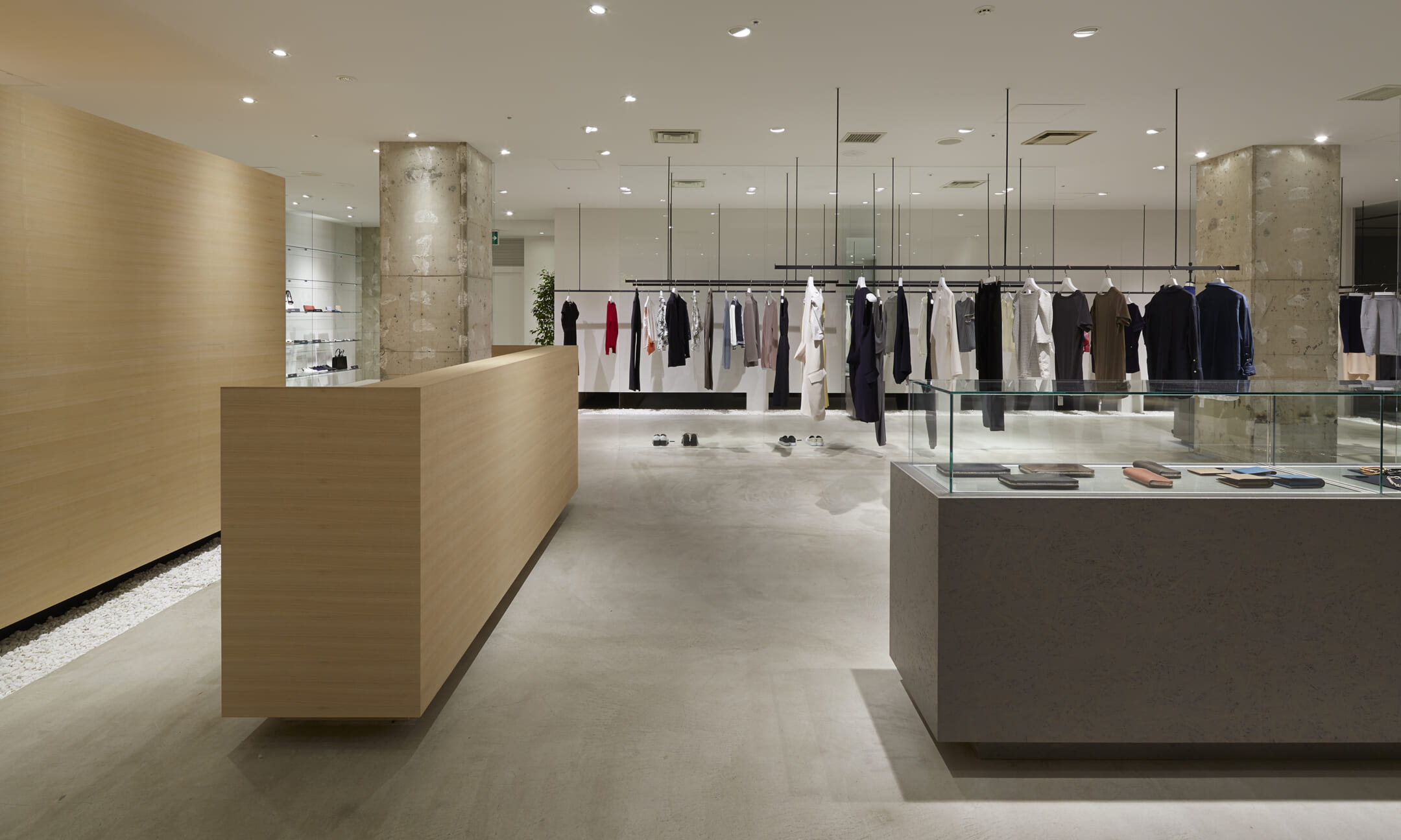 STUDIOUS TOKYO 大阪EMA | SUPPOSE DESIGN OFFICE