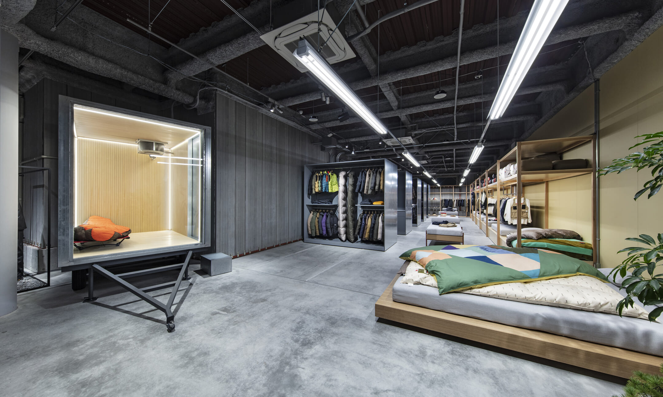 NANGA SHOP 原宿 | SUPPOSE DESIGN OFFICE