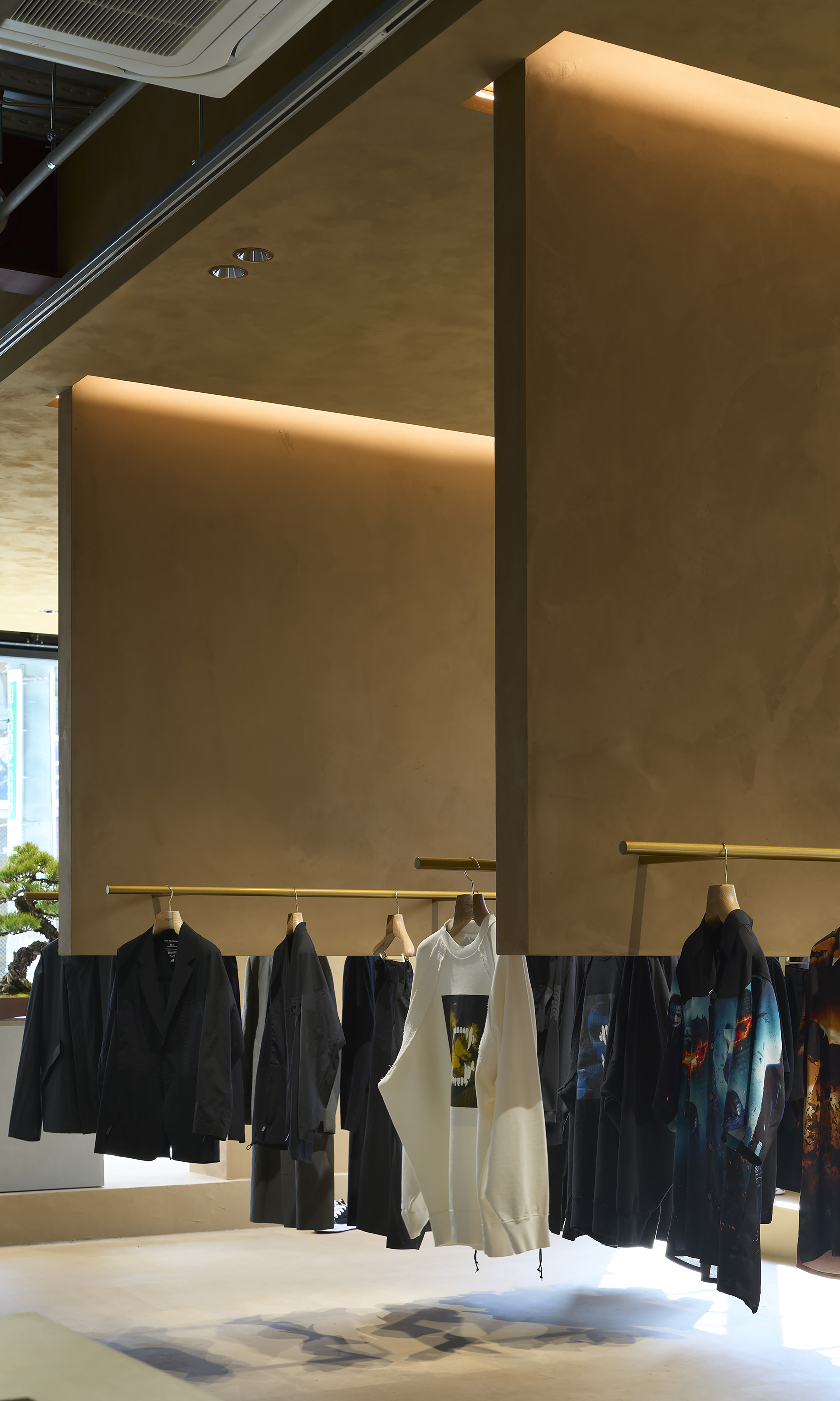 STUDIOUS TOKYO 表参道 | SUPPOSE DESIGN OFFICE