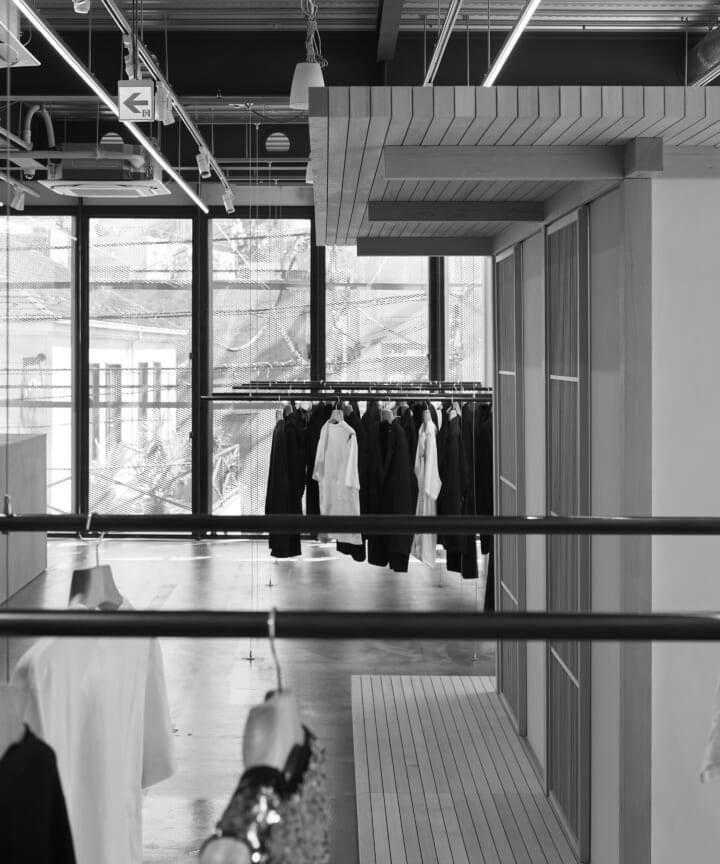 STUDIOUS TOKYO 表参道 | SUPPOSE DESIGN OFFICE